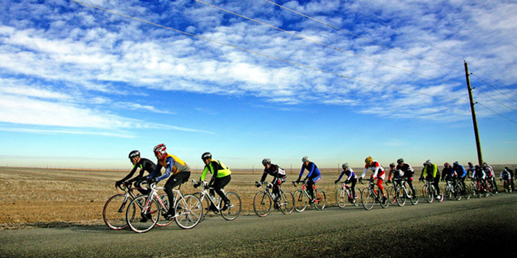 Reasons To Try Group Riding This Year - I Love Bicycling